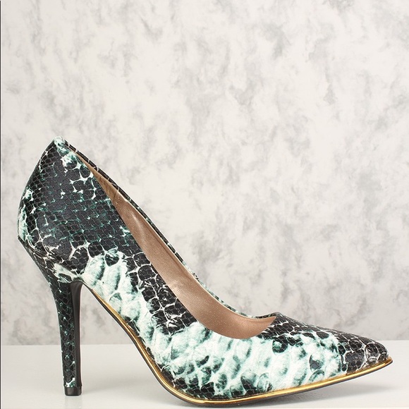 Shoes | Green Textured Snakeskin Pointed Toe Gold Heels | Poshmark